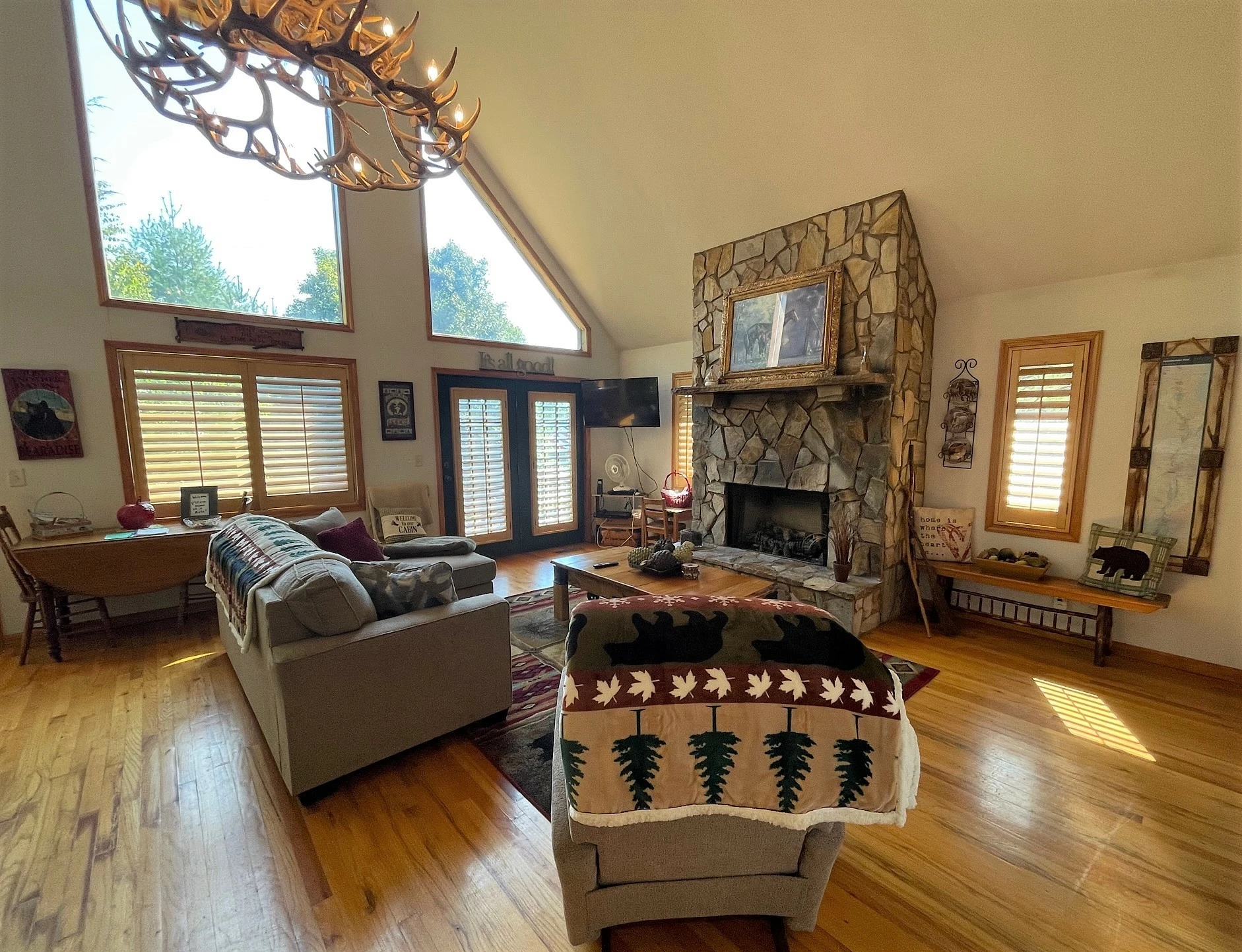 Jolly Rancher Cabin - 2 bedroom Chalet in Murphy